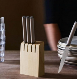 Sweepstakes | Essential Table Knives Giveaway